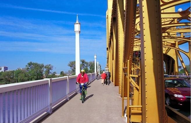 Walk This Way: The Cantilever Sidewalk